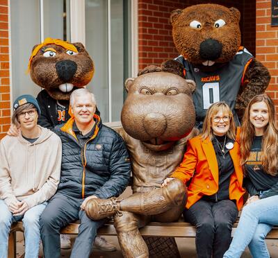 Faculty mentors can change undergraduate lives through URSA Engage ...